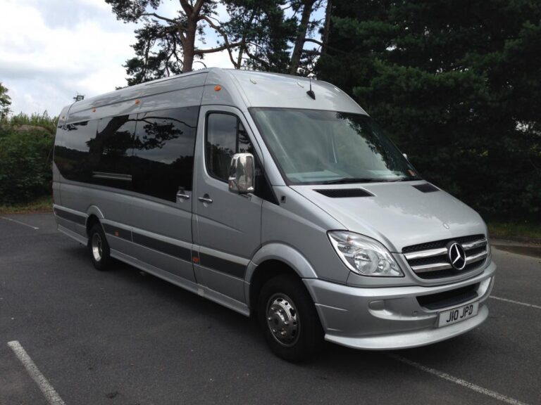 Executive Coaches & Minibus Hire - Leicester Executive Chauffeurs